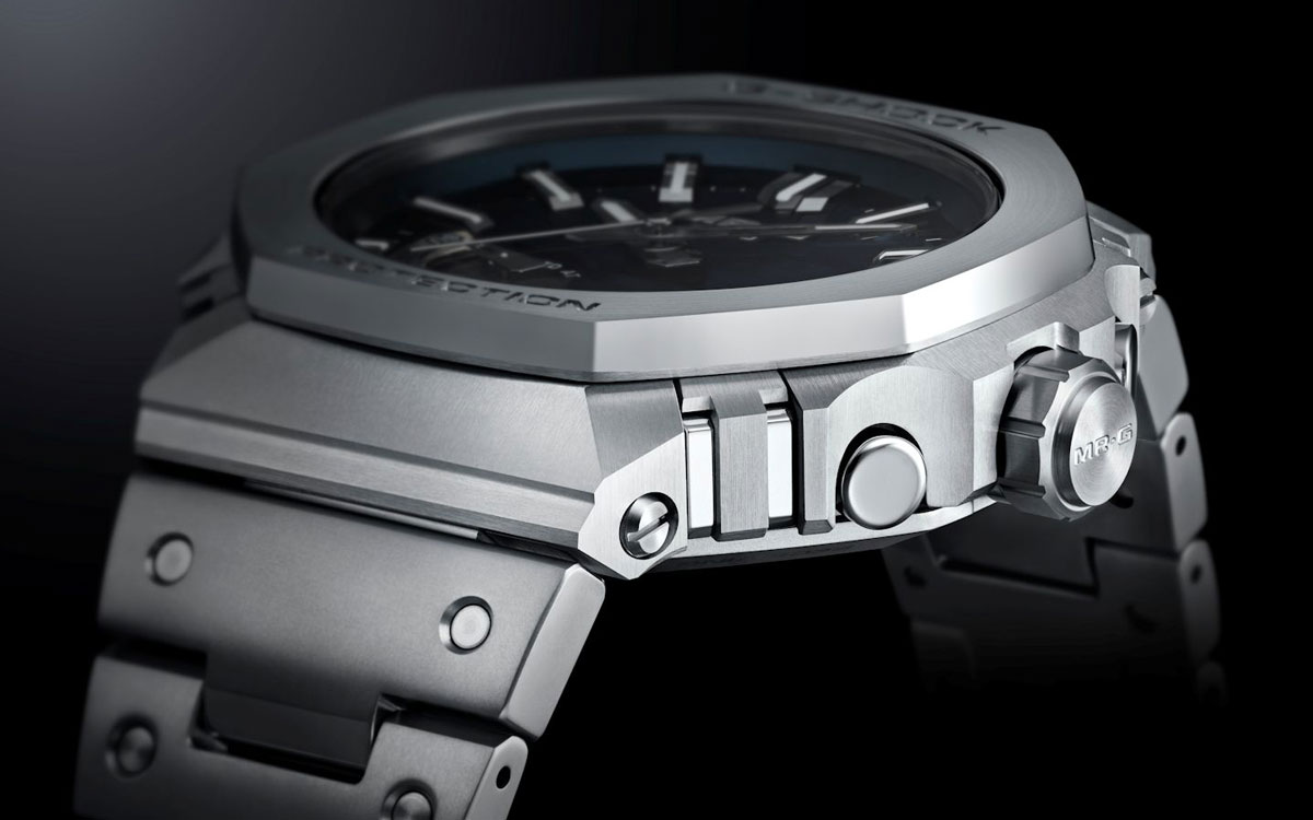 カシオ G-SHOCKの最上位ライン「MR-G」に、幻想的な情景を閉じ込めた縹色（はなだいろ）ダイアルの新作が登場！ | 高級腕時計専門誌クロノス日本版[webChronos]